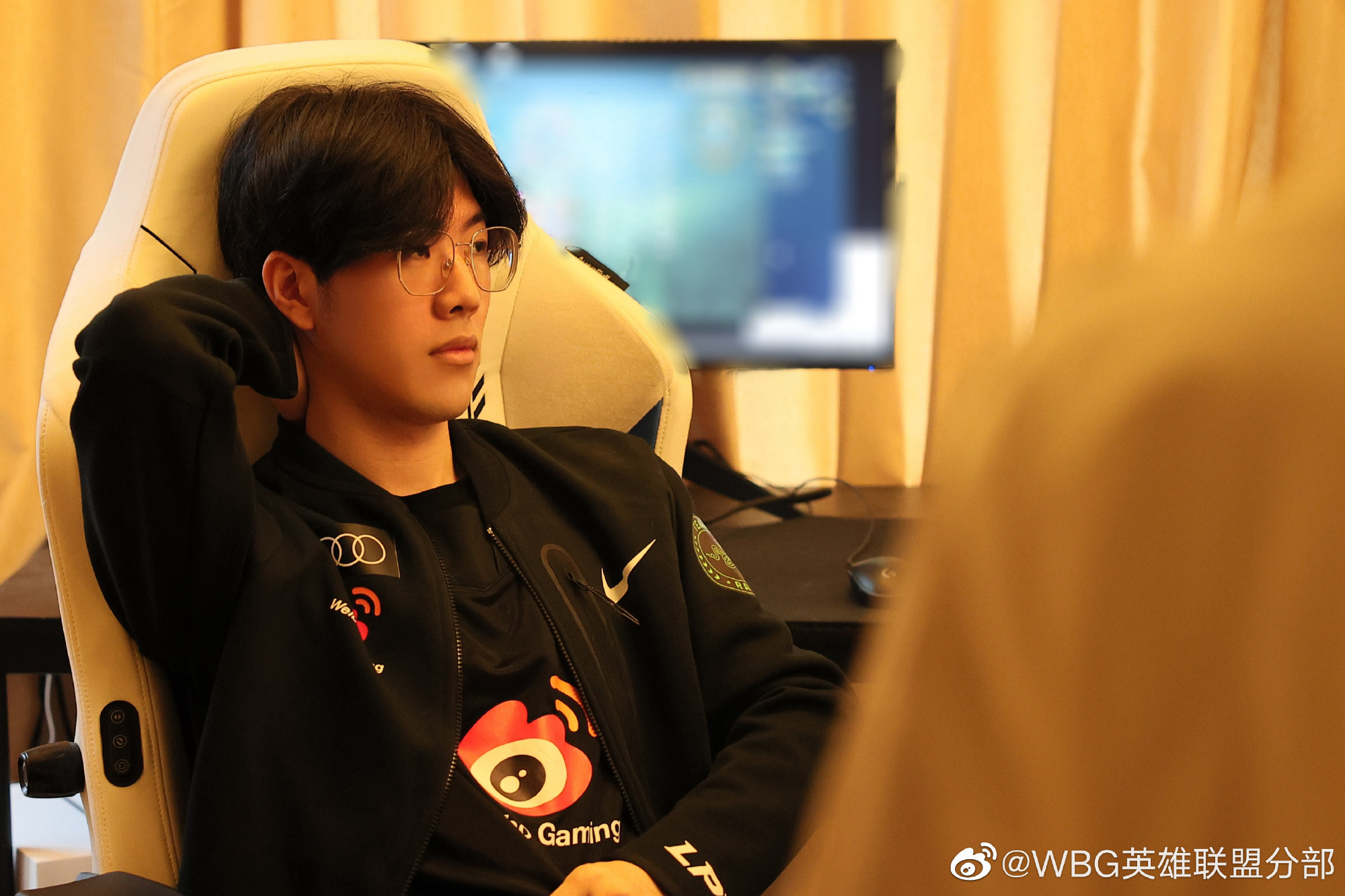 Giúp WBG đánh bại IG, TheShy vẫn bị huyền thoại Uzi chê bai